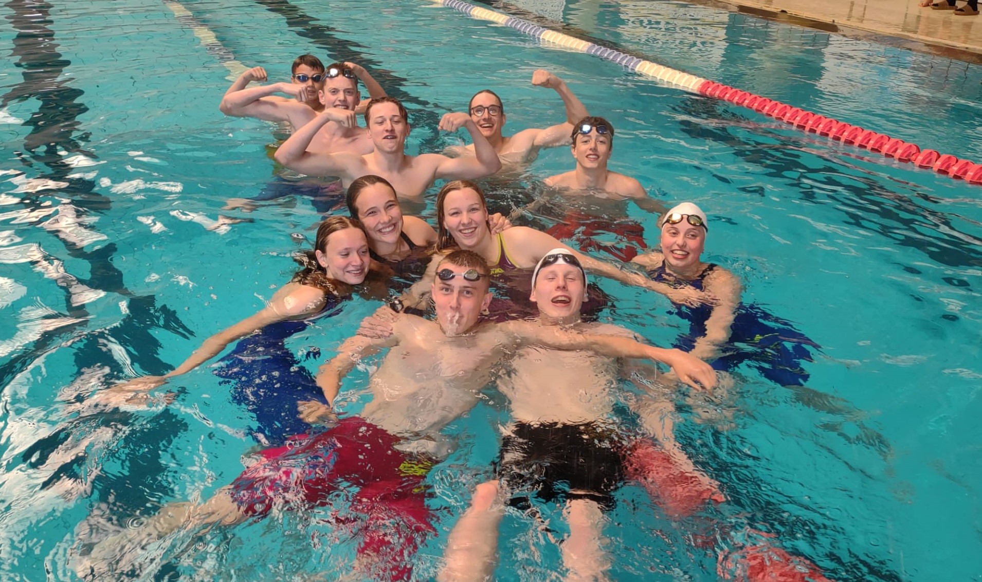 S’inspirer des petits pour faire encore mieux – Liège Natation: une ...